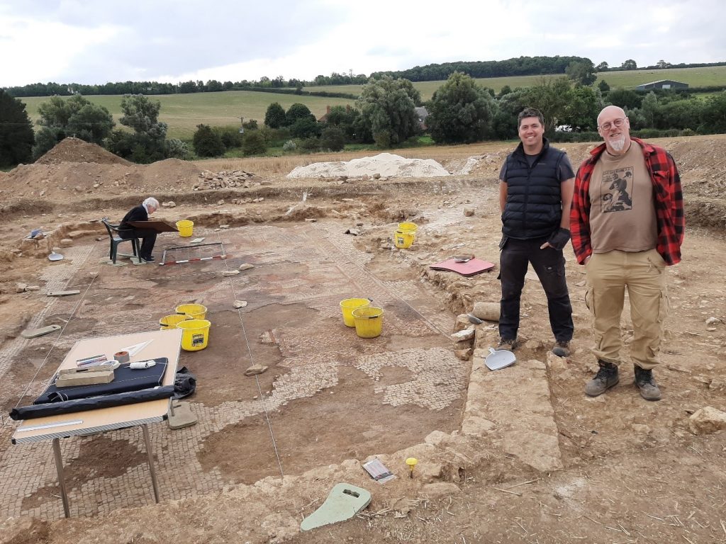 Roman Mosaic Discovery - Worcestershire Archive & Archaeology Service